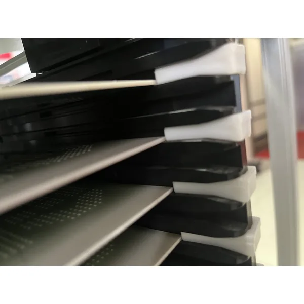 stop clip for PCB magazine racks – Smart EMS factory partner